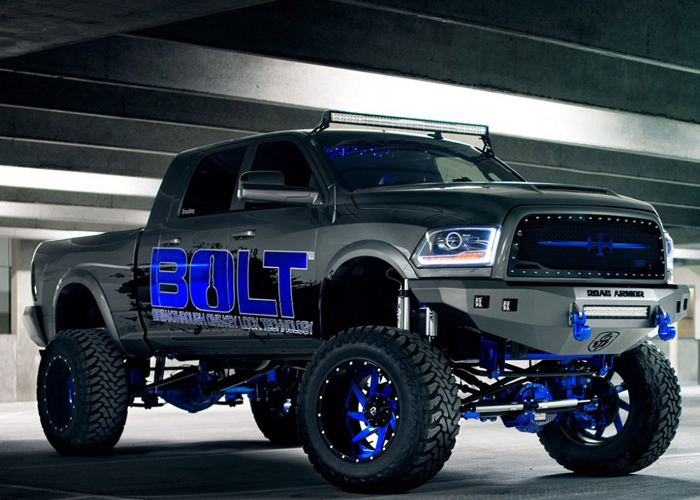 Quoi penser du Ramcharger qui aura à la fois une batterie de 92 kWh et ...